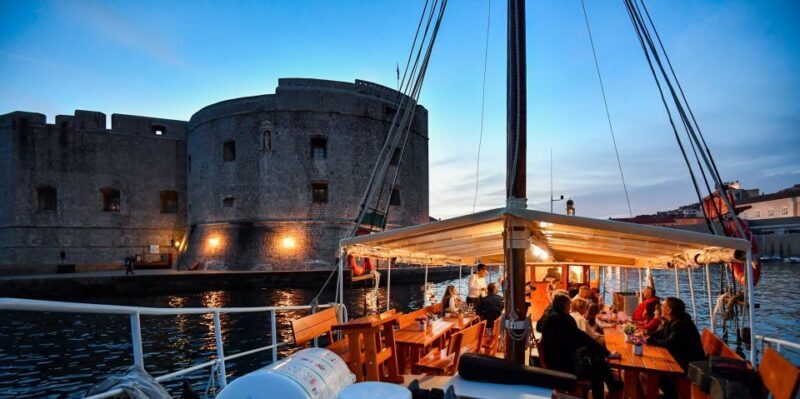 Dubrovnik: Panoramic Sunset Cocktail Cruise Around Old Town - Who Is This Cruise Best For?