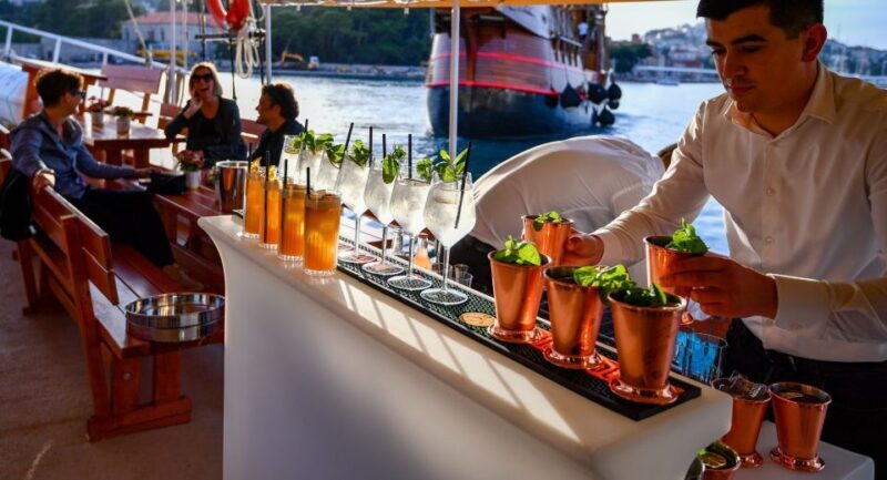 Dubrovnik: Panoramic Sunset Cocktail Cruise Around Old Town - FAQ