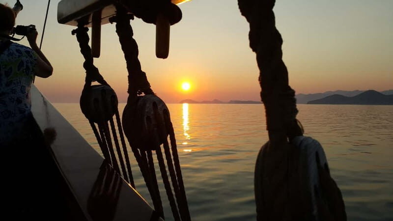 Dubrovnik: Panoramic Sunset Cruise on Karaka Ship - Dubrovnik: Panoramic Sunset Cruise on Karaka Ship — A Complete Review
