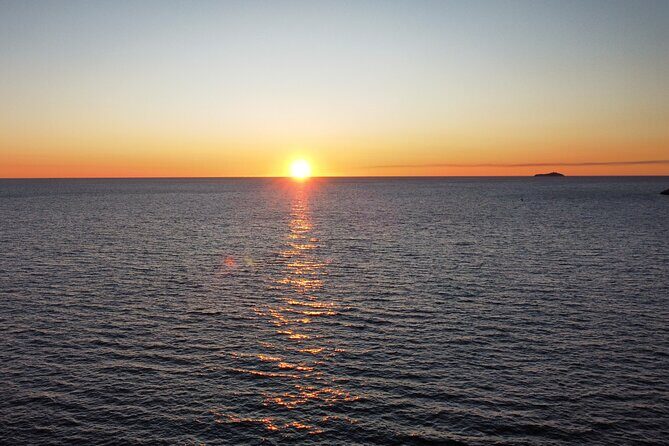 Dubrovnik Romantic Sunset Boat Tour - Itinerary Walkthrough: What to Expect