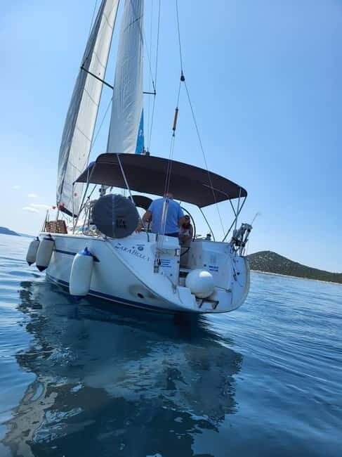 Dubrovnik : Romantic Sunset with a bottle of wine on a yacht - A Closer Look at the Sunset Yacht Tour in Dubrovnik