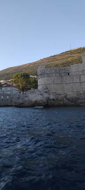 Dubrovnik : Romantic Sunset with a bottle of wine on a yacht - FAQ