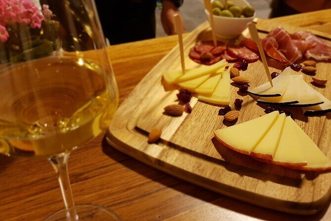 Dubrovnik Small-Group Croatian Food, Wine Tour & Highlights Tour - Key Points