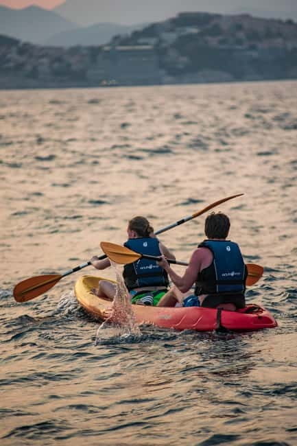 Dubrovnik: Sunset Sea Kayaking Tour - Analyzing Value: Price & Experience