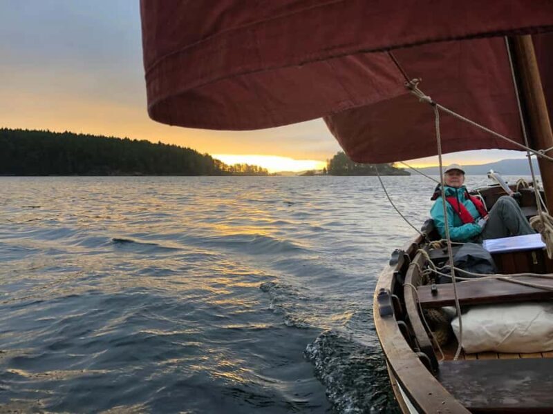 Duncan, BC: Salish Sea Bioluminescence Rowing Tour - An In-Depth Look at the Experience