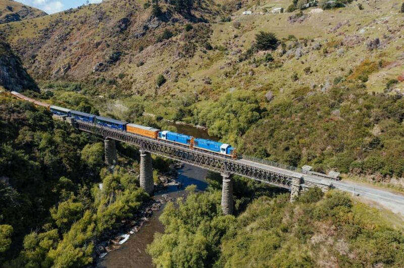 Dunedin: Scenic Railway Tour Through the Taieri Gorge - Key Points