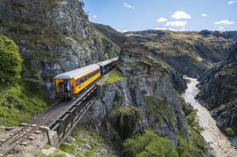 Dunedin: Scenic Railway Tour Through the Taieri Gorge - What to Expect: A Day in the Gorge