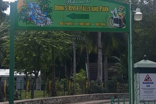 Dunn's River and Blue Hole Tour from Ocho Rios - Exploring the Itinerary: What to Expect from Start to Finish