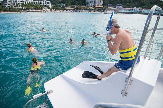 Dunn's River Catamaran Cruise From Ocho Rios - Authentic Experiences Based on Reviews