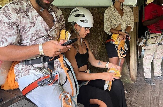 Dunns River Falls and Zipline Adventure from Kingston - FAQ