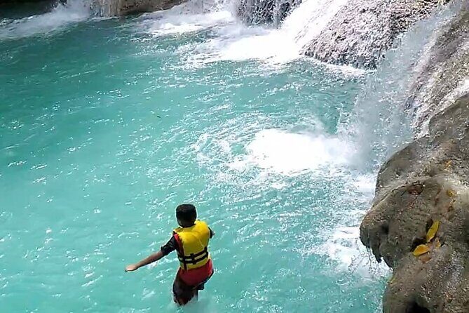 Dunns River Falls & Blue Hole Combo from Montego Bay with Pick Up - FAQs