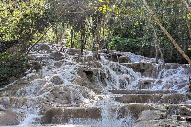 Dunns River Falls & Blue Hole in ocho Rios frm Negril/Montego Bay - Analyzing the Cost and Experience