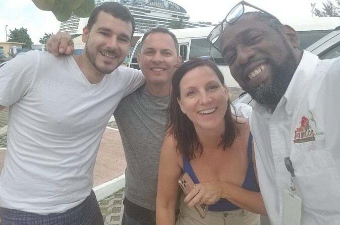 Dunn's River Falls & River Tubing with Lunch from Falmouth - FAQ