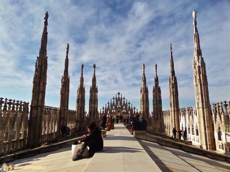 Duomo Delight: Rooftop Marvels! - How This Tour Adds Value