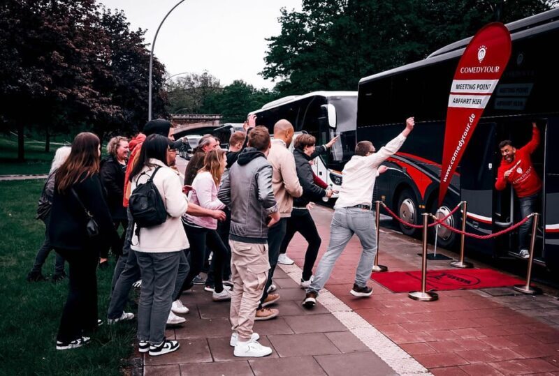 Düsseldorf: 1.5-Hour Comedy Bus Tour - Who Will Love This Tour?