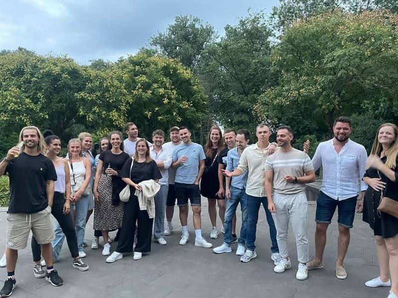 Düsseldorf Bachelor(ette) Party with Pub Crawl - A Detailed Look at the Düsseldorf Pub Crawl Experience
