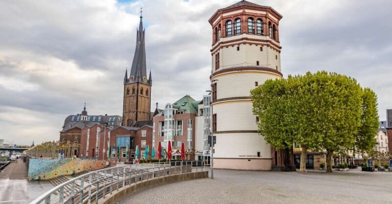 Dusseldorf: Capture the most Photogenic Spots with a Local - The Sum Up