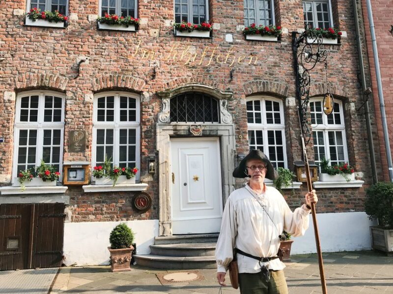 Düsseldorf: Guided Night Watchman Tour through Kaiserswerth - What to Expect During the Tour