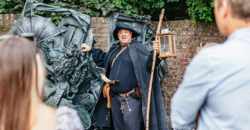 Düsseldorf: Guided Tour with a Night Watchman - An In-Depth Look at the Düsseldorf Night Watchman Tour