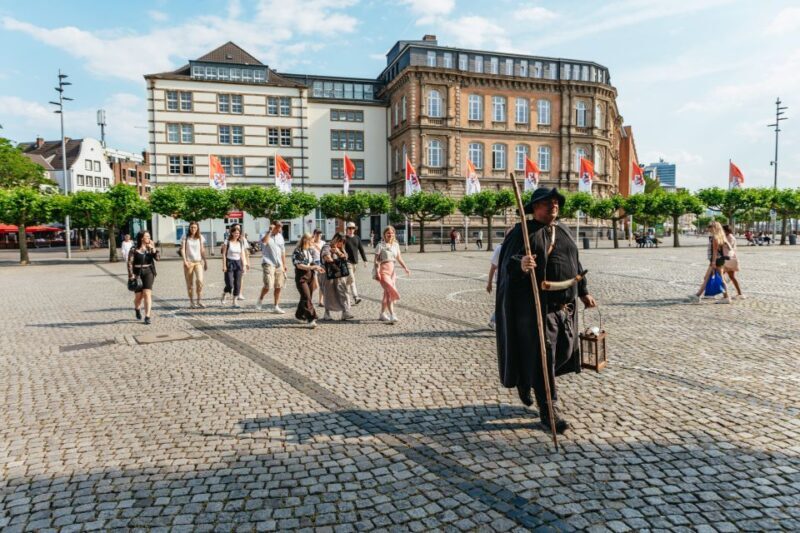Düsseldorf: Guided Tour with a Night Watchman - The Sum Up