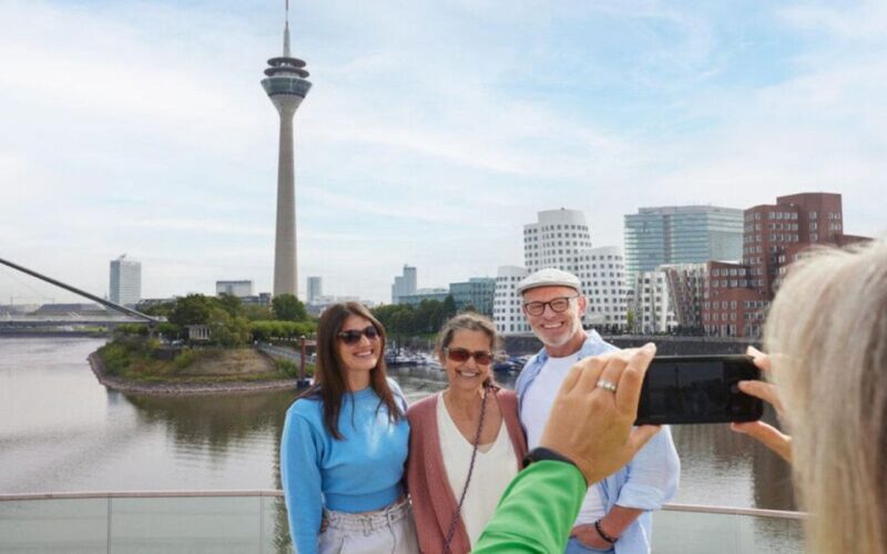 Düsseldorf: MedienHafen Tour - Introduction