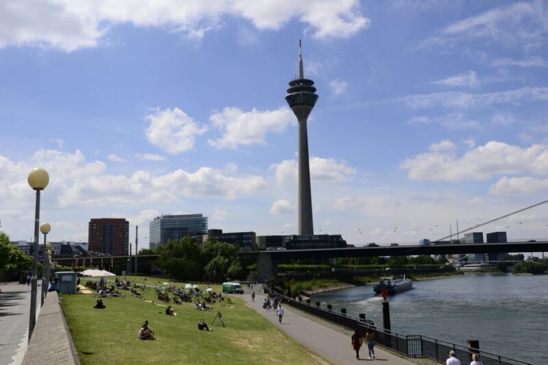 Düsseldorf: Old town and banks of Rhine - heart and lifeline - Why this tour stands out