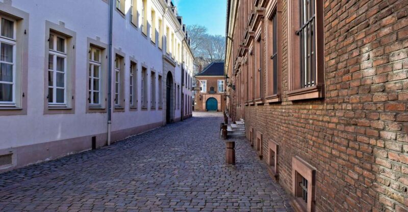 Düsseldorf Old Town - Private Guided tour - Key Points
