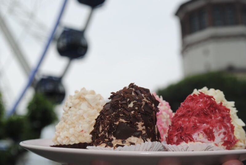 Düsseldorf: Sweet Treats Guided Walking Tour of Old Town - Exploring Düsseldorf’s Sweet Side: A Walk Through the Old Town