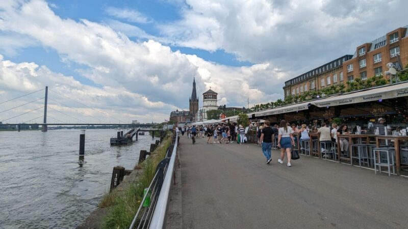 Düsseldorf: Tipping based - Old Town Walking Tour - Who Is This Tour Best Suited For?