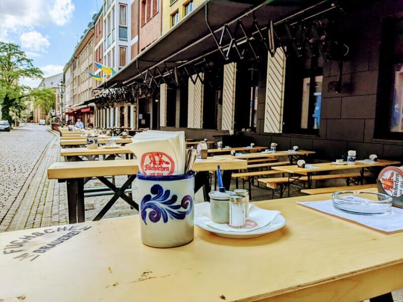 Düsseldorf walk: The Old Town and a charming market square - Key Points