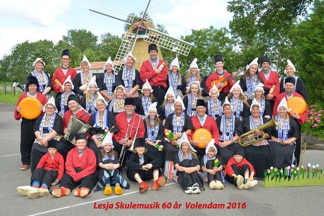 Dutch Experience in Volendam with Traditional Outfits - A Truly Authentic Dutch Experience in Volendam
