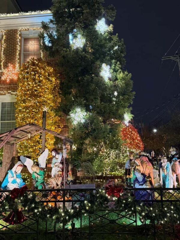 Dyker Heights Christmas Lights Bus Tour - The Sum Up: Is It Worth It?