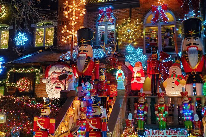 Dyker Heights Christmas Lights Guided Tour - An Authentic Peek at the Experience