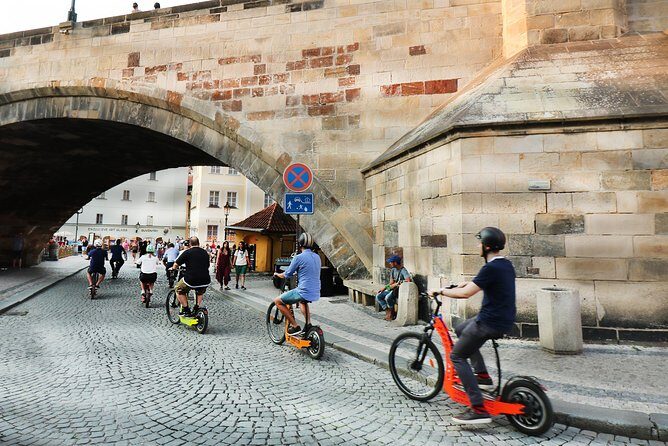 E-Bike, E-Scooter Viewpoint Fun Tour - Group Size, Timing, and Accessibility