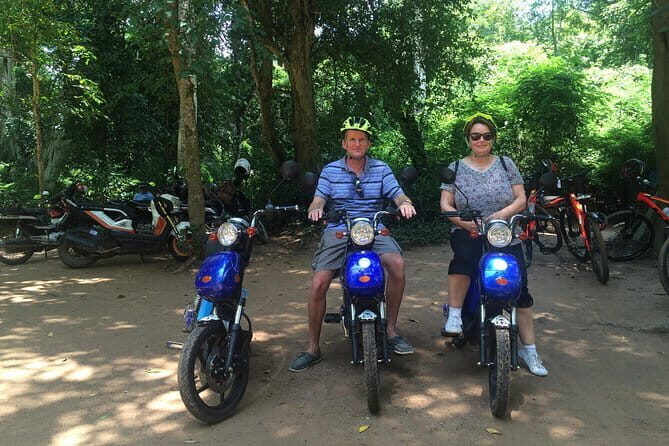 E-BIKE RIDE TO VISIT FLOATING VILLAGE (30-35 km) - Exploring Cambodia by E-Bike: A Full-Day Journey from Siem Reap