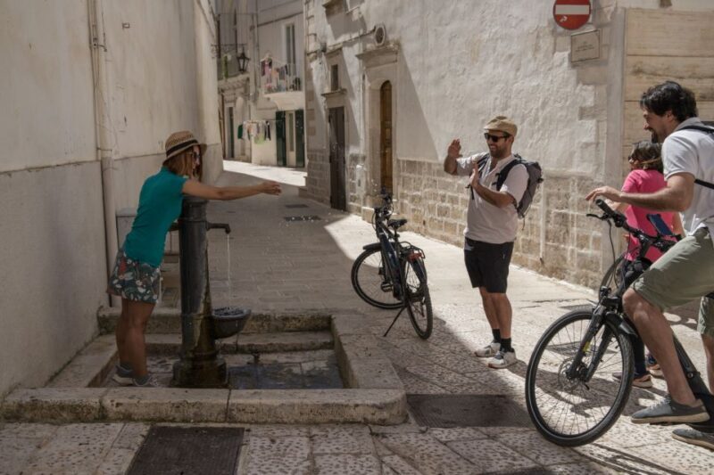 e-Bike ring tour between Martina Franca and Locorotondo - Authentic Experience and Local Flavor