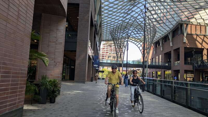 E-bike through Toronto's Dynamic Neighbourhoods - Key Points