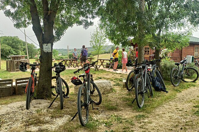 E-Bike Tour fortresses and mountains near the Free Baths of Saturnia - An In-Depth Look at the E-Bike Adventure