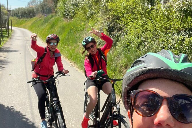 E-Bike tour with stop in the cellar in the Bardolino area - The Itinerary in Detail: From Vineyards to Villages