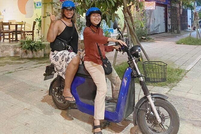 E biking Night Street Food Tour with Local Guide - A Deep Dive into the Hue Night Food Tour Experience