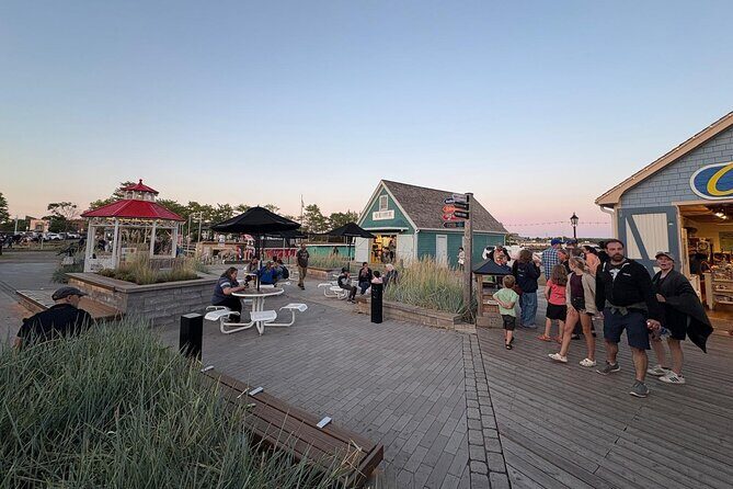 e-Scavenger hunt Charlottetown: Explore the city at your own pace - Who Should Consider This Tour?