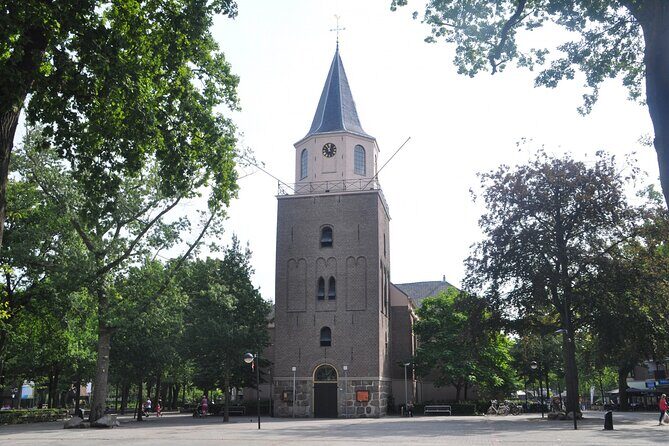 e-Scavenger hunt Emmen: Explore the city at your own pace - Deep Dive into the Itinerary and Experience