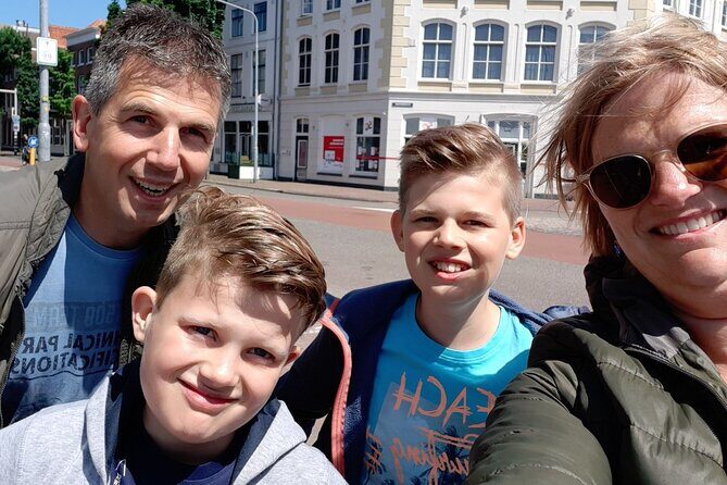 e-Scavenger hunt Tilburg: Explore the city at your own pace - Exploring Tilburg Through the Self-Guided App