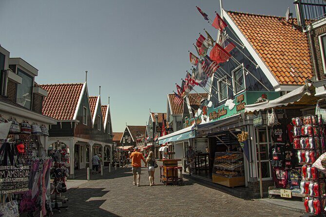 e-Scavenger hunt Volendam: Explore the city at your own pace - The Sum Up: Who Will Love This Experience?