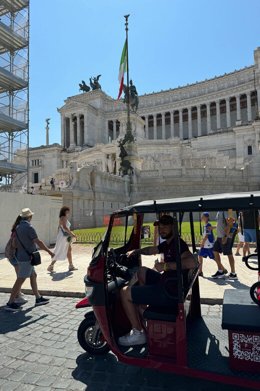 E-Tuk Tour: Rome by Night - Exploring Rome by Night in Style