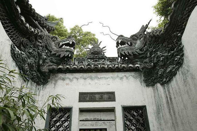 Early Bird Shanghai City Day Tour by Public Transportation with Local Breakfast - Key Points