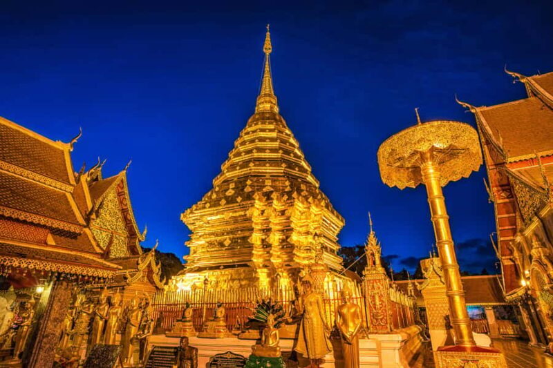 Early morning Doi Suthep with monk chanting and alms - The Experience’s Strengths