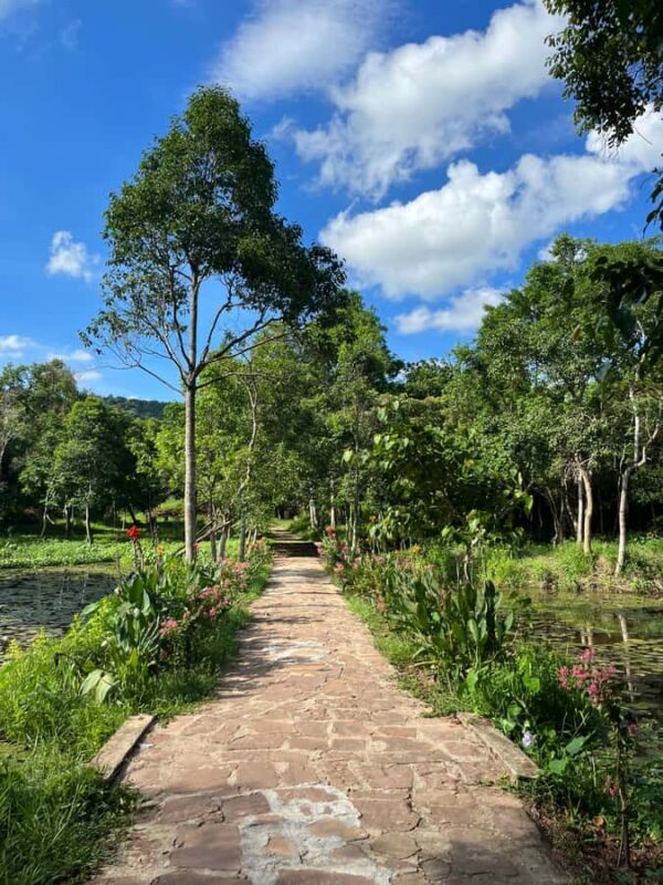 Early My Son tour/transfer to avoid crowd and the heat - What About the Price and Value?