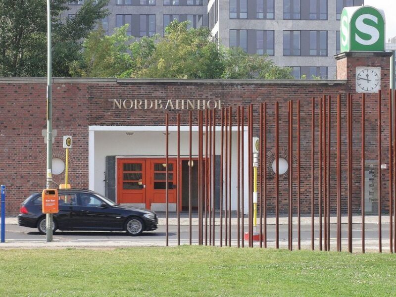 East Berlin: City of Shadows Walking Tour - The Experience’s Highlights