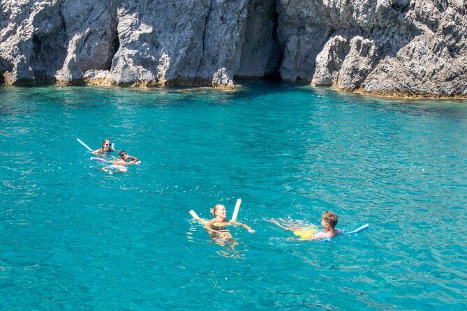 East Coast Bay to Bay Full-Day Boat Trip with Transfers - Pros and Cons at a Glance